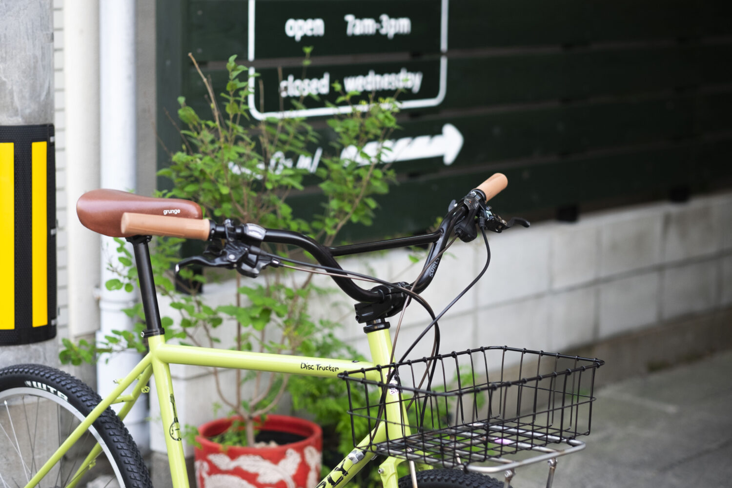 【In Stock!!!】SURLY Disc Trucker Complete Bike Sunset Bar Custom ...